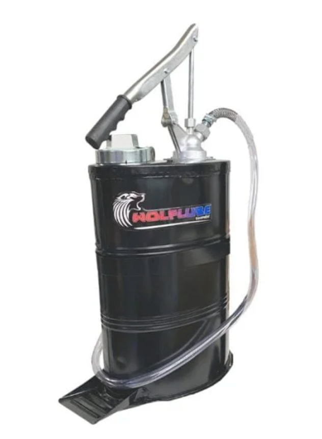 Wolflube Manual Oil Pump – 4.7 gal Capacity – Complete with 4 ft Clear
